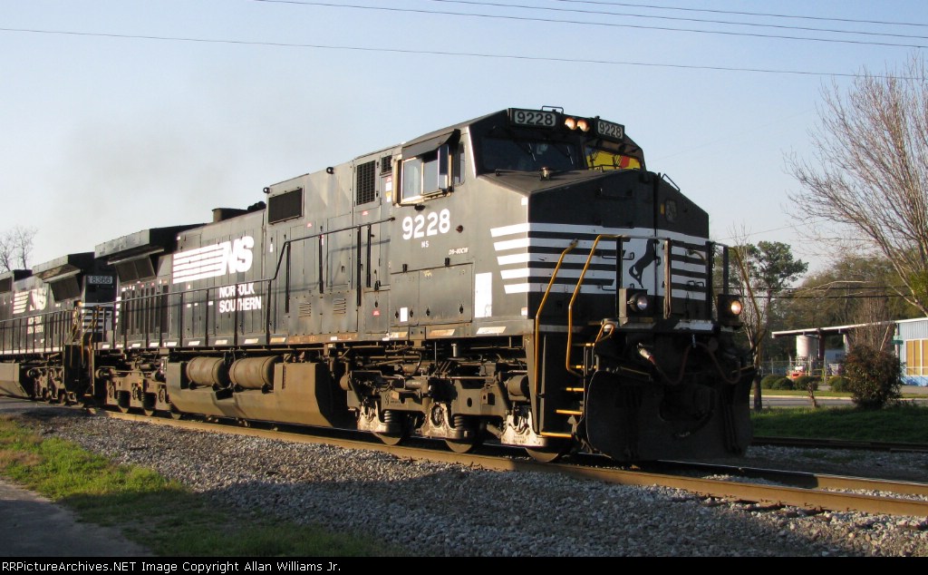 NS 9228